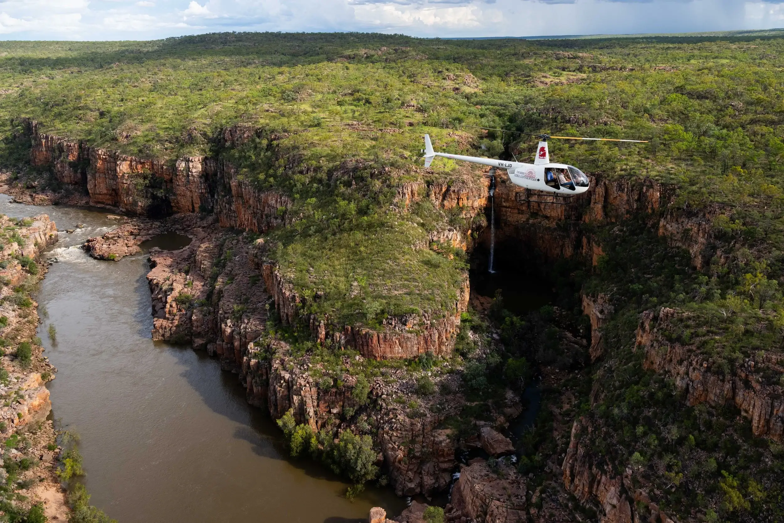 Nitmiluk Ultimate Helicopter Tour | Landing & Swim
